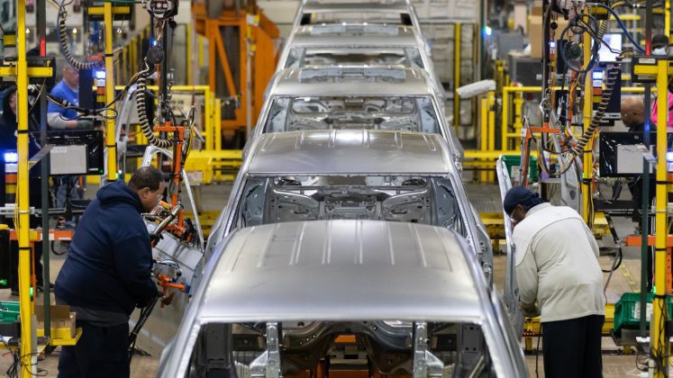 Stellantis pauses Detroit production to transition to 2026 Jeep Grand ...
