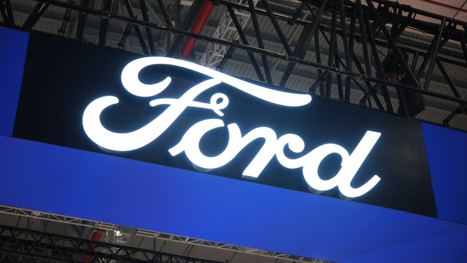 Ford posts record Q2 revenue but faces net loss
